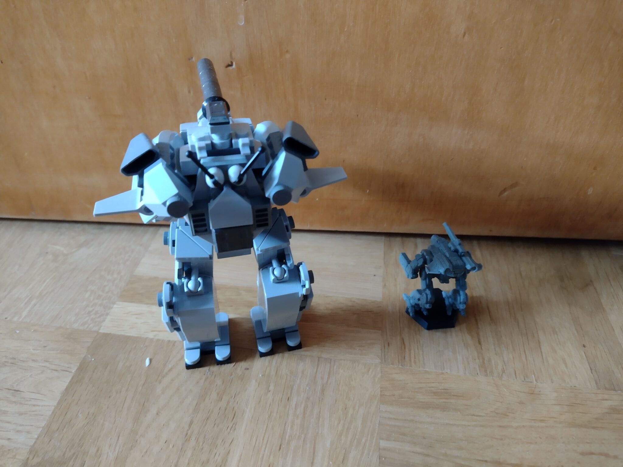 Battletech Lego Marauder II - HPG Station